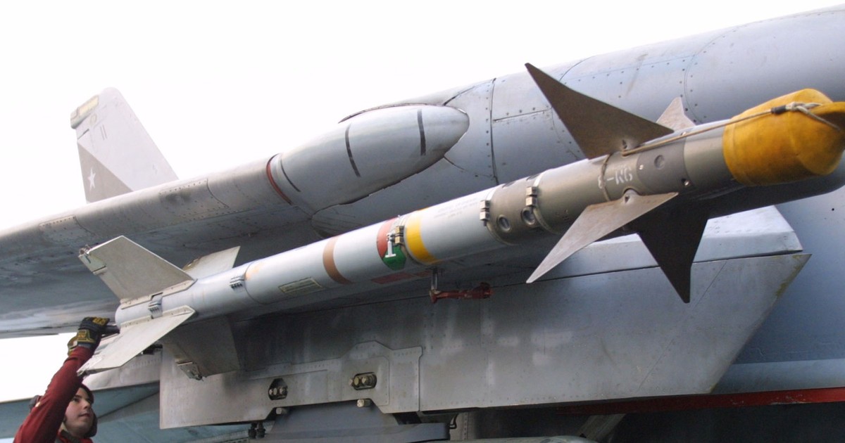 Bất ngờ lớn với cách Mỹ tạo ra tên lửa chống radar AGM-122 | Báo điện ...