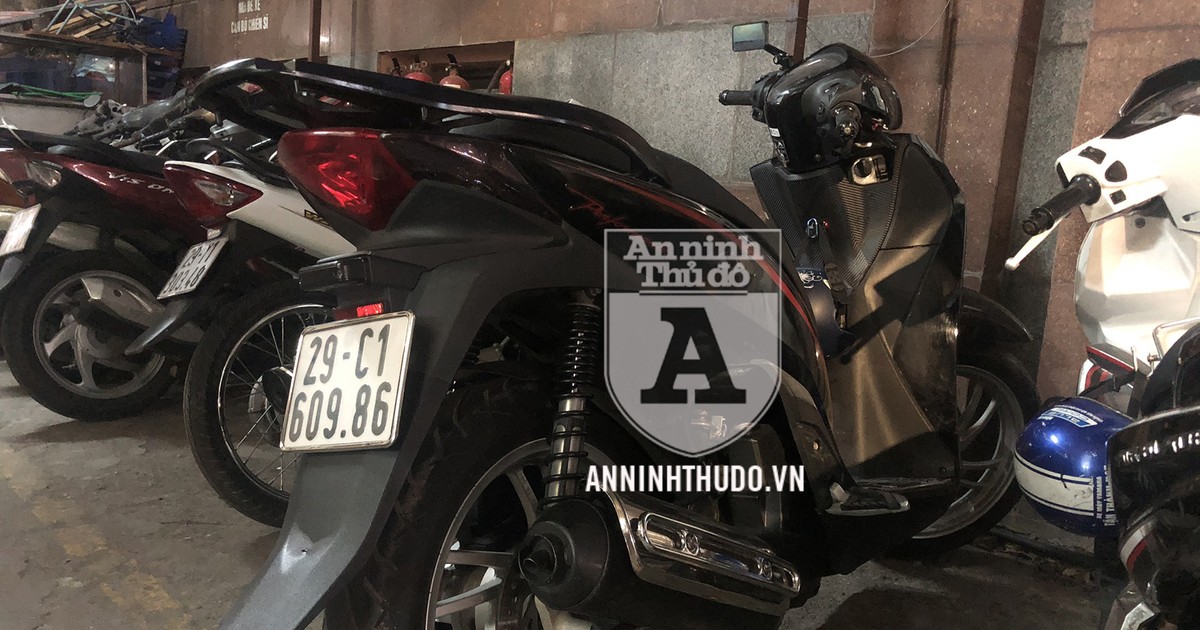 Đi xe máy SH lắp biển 'tráo đổi', người phụ nữ vẫn bị lộ tại chốt 141 ...