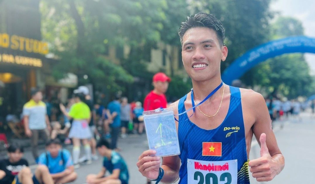 VĐV Trần Văn Đảng vô địch giải chạy Báo Hànộimới mở rộng 2023 | Báo ...