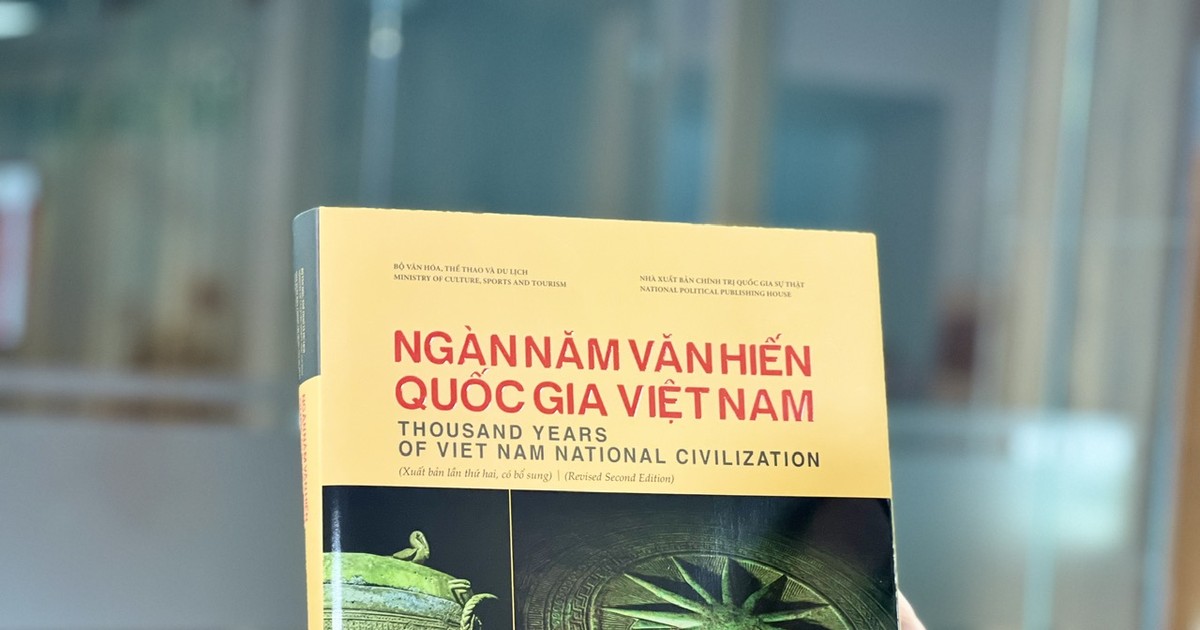 Xuất bản cuốn sách song ngữ Việt - Anh “Ngàn năm văn hiến quốc gia Việt Nam” | Báo điện tử An ...