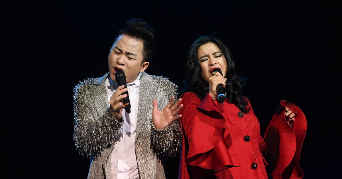 Đêm nhạc "Vết chân tròn trên cát" tri ân người đã viết nên trang sử hào ...