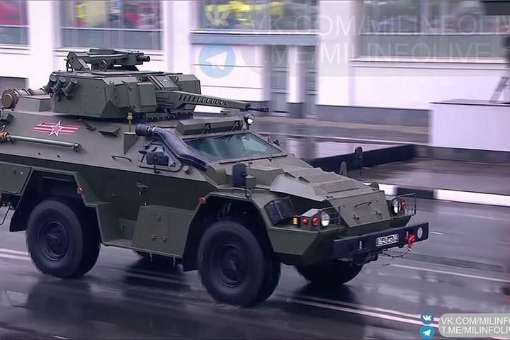 Thiết giáp trinh sát BPM-97 tối tân nhất của Nga lọt vào tay Ukraine ...