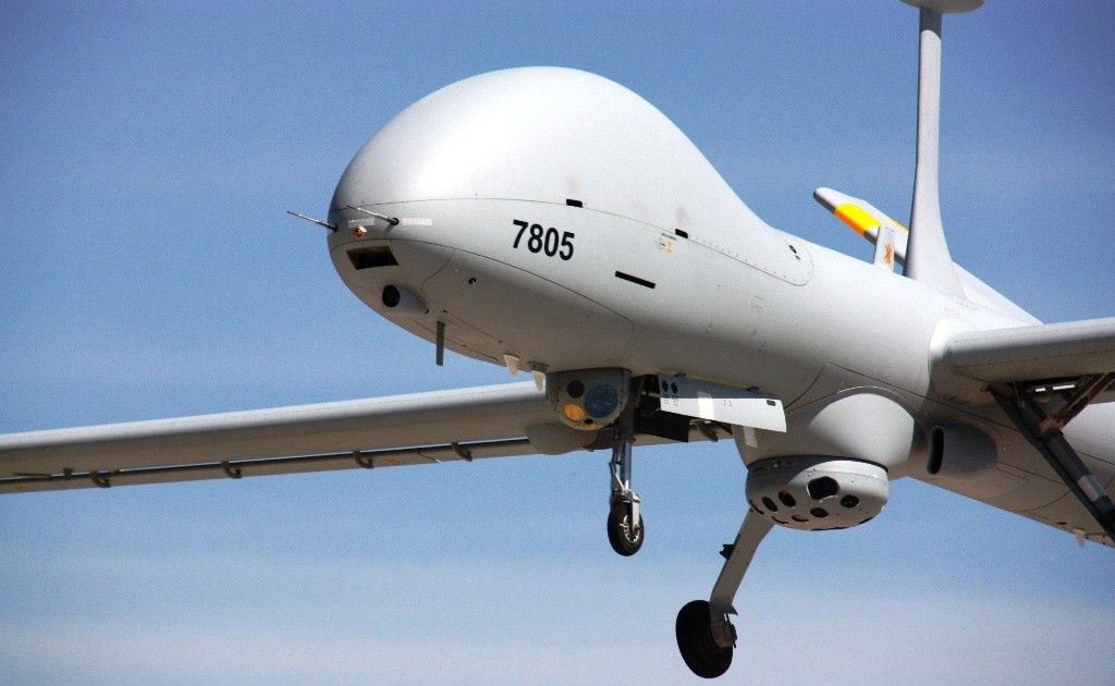 UAV trinh sát 12 triệu USD của Israel bị tên lửa phòng không 358 siêu ...