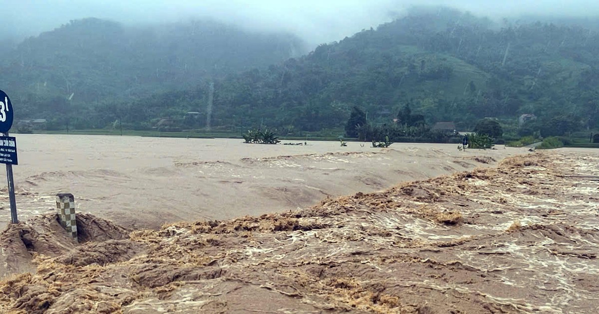 Lũ sông Hồng có thể vượt báo động 3 hơn 4 mét, Lào Cai công bố tình ...