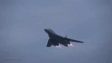 [ẢNH] Mỹ điều "pháo đài bay" B-1B Lancer làm nhiệm vụ ở Biển Đông | Báo ...