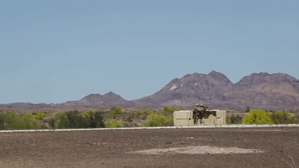 Vì sao tập đoàn Raytheon Mỹ huy động cả nhân viên nghỉ hưu lắp tên lửa ...