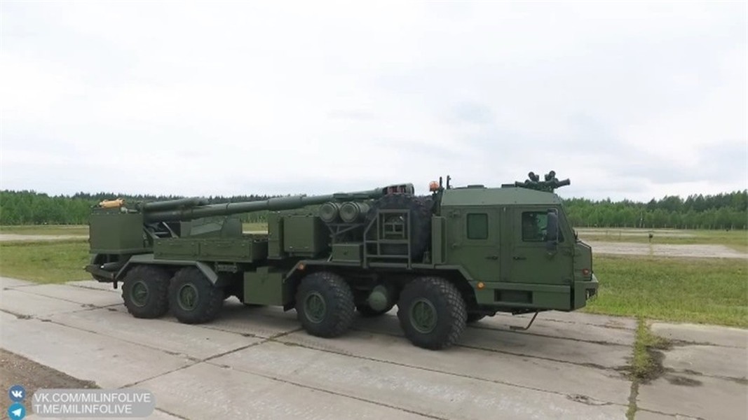 Bộ Quốc phòng Nga nói về ưu điểm vượt trội của pháo tự hành bánh lốp ...