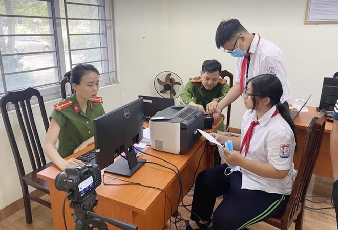 Cấp thẻ căn cước công dân cho người dưới 14 tuổi sẽ tiết kiệm nhiều chi ...