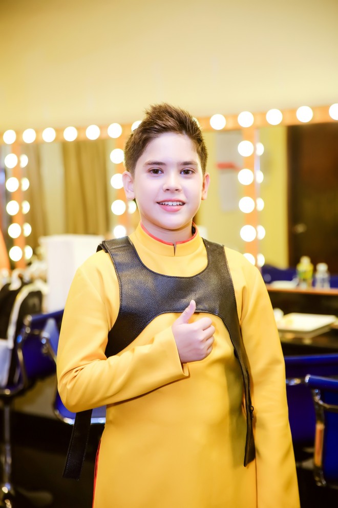 Tiết lộ về cậu bé Rapper 11 tuổi gốc Ukraine được mời viết Rap cho ca ...