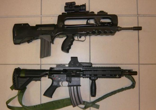 [ẢNH] Biểu tượng Famas của binh lính Pháp bị thay thế | Báo điện tử An ...